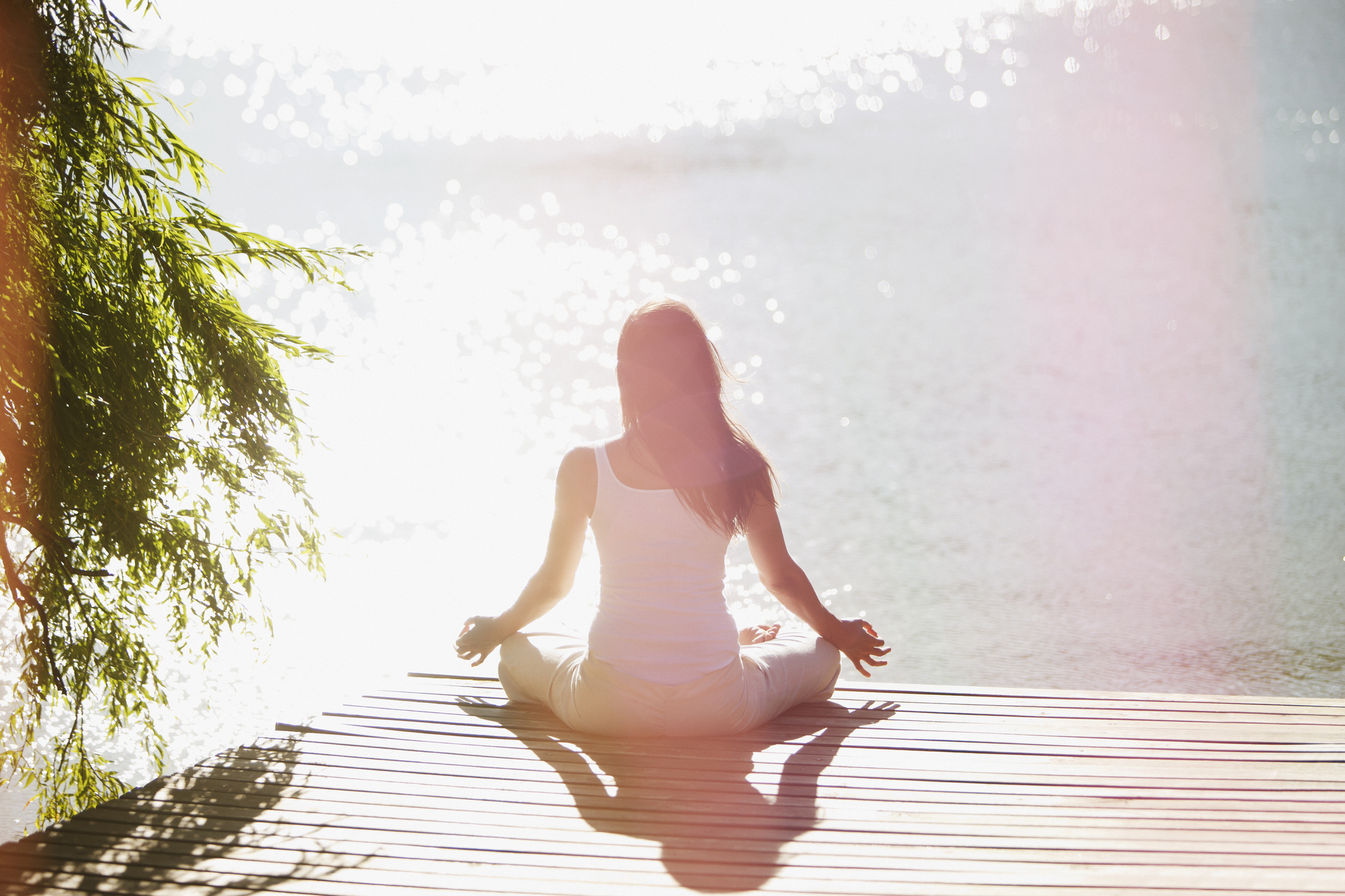 10 Morning Sunlight Benefits According to Andrew Huberman